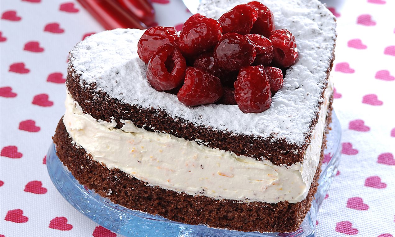 Kremalı Kalp Pasta Tarifi | Dr. Oetker