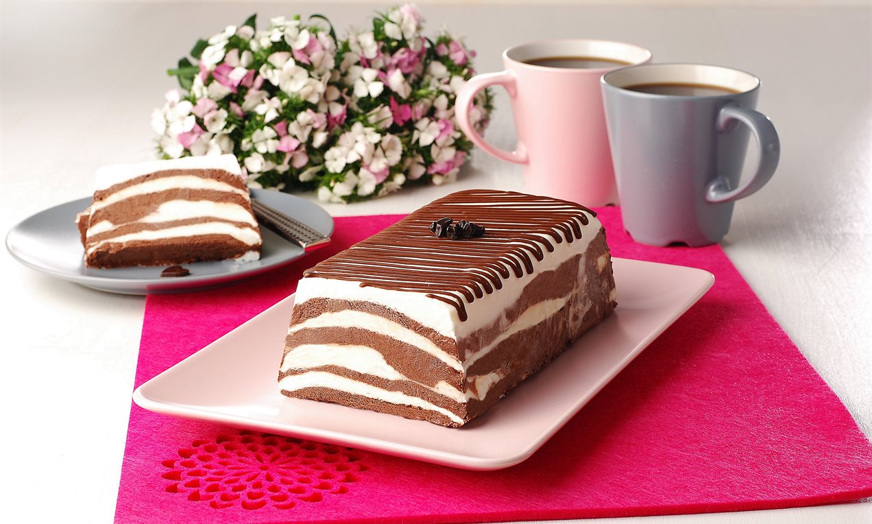 Çikolatalı Pudingli Parfe Tarifi | Dr. Oetker